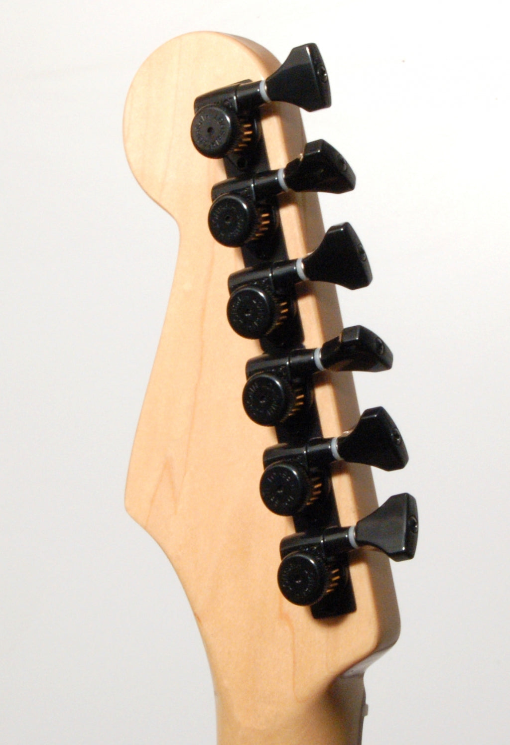 Hipshot BLACK 6-InLine Grip-Lock Non-Staggered Open-Gear Guitar Tuners